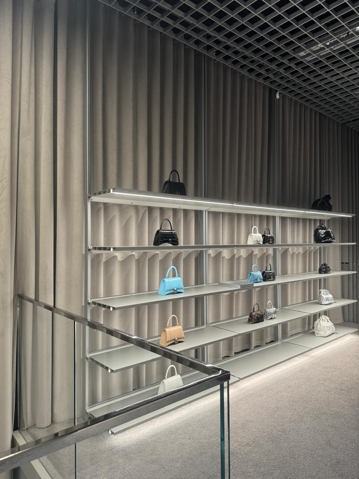 LeanForwardDesigns - Toby Crust